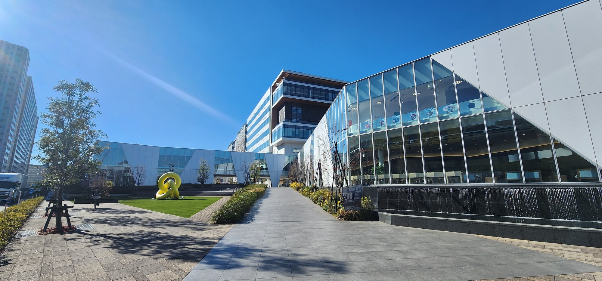 【千葉県船橋市】MFLP＆GATEにあるストリートピアノ - Stopi-Japan.com♪