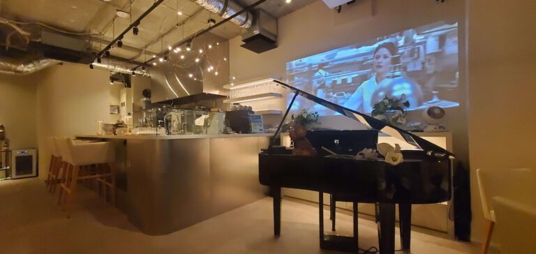 中目黒にあるcafé & wine bar Noble Oneさんのストリートピアノを楽しんだ後は料理もおススメ！ - Stopi-Japan ...